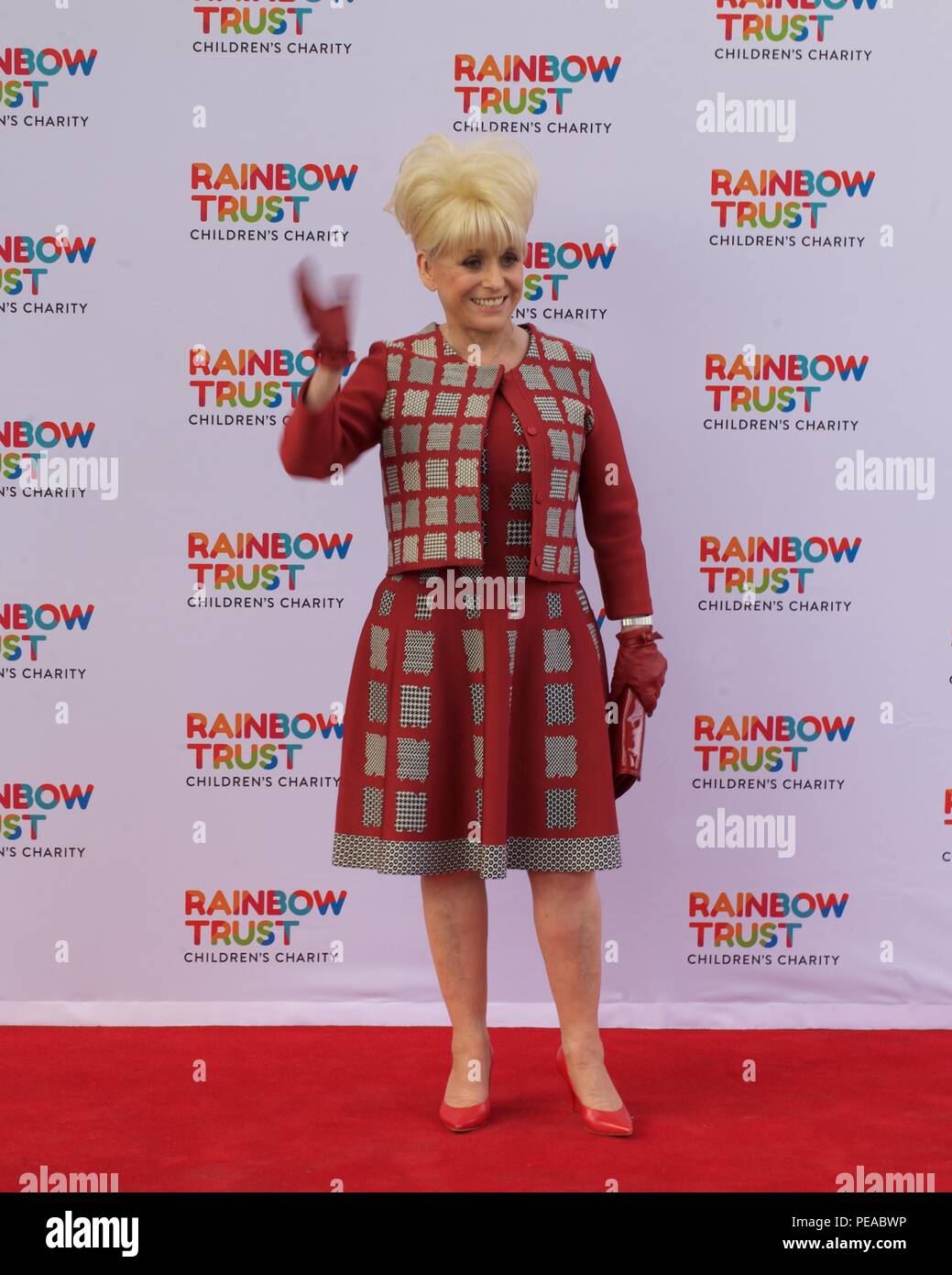 Actress barbara windsor hi-res stock photography and images - Alamy