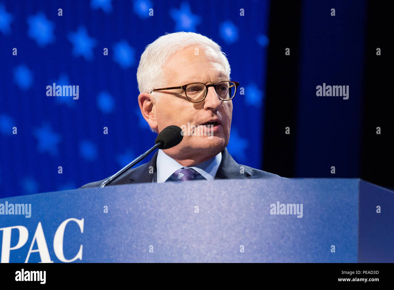 Howard Kohr, executive director of the AIPAC, speaking at the AIPAC ...