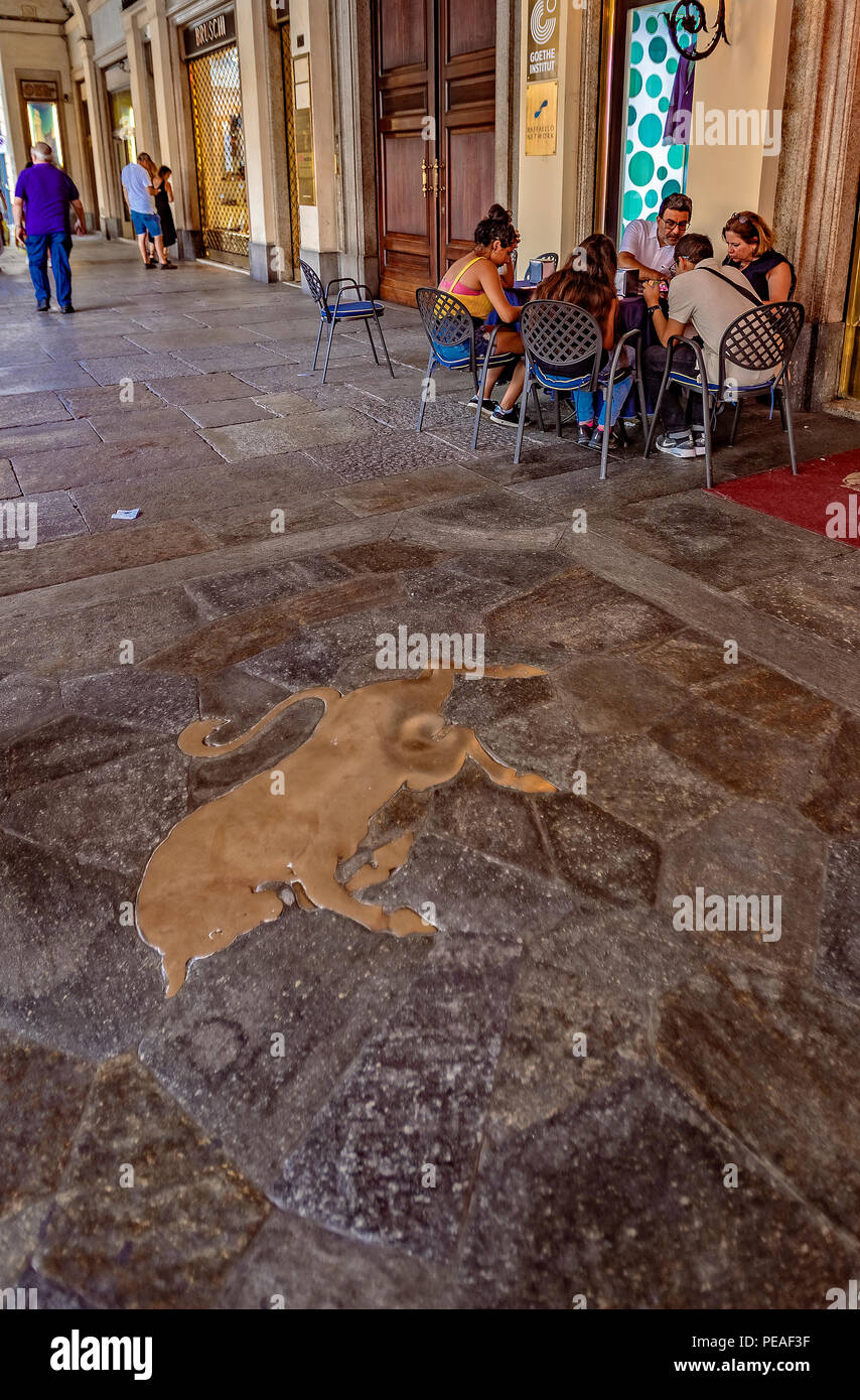 Italy Piedmont Turin VPiazza San Carlo Bull.bull, one of the lucky ...