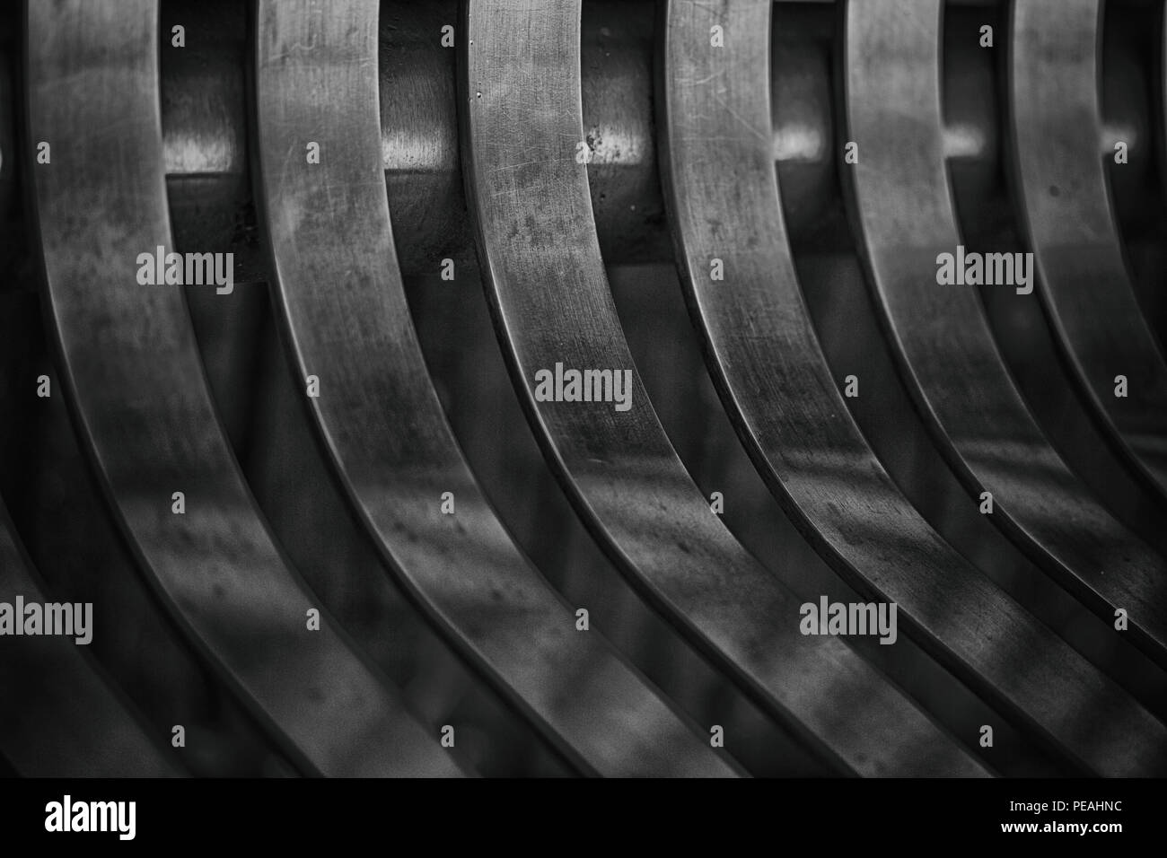 Metal bench hi-res stock photography and images - Alamy