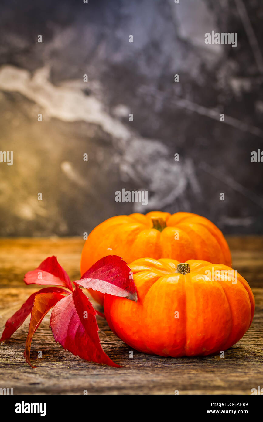 Fall harvest of pumpkins Stock Photo - Alamy