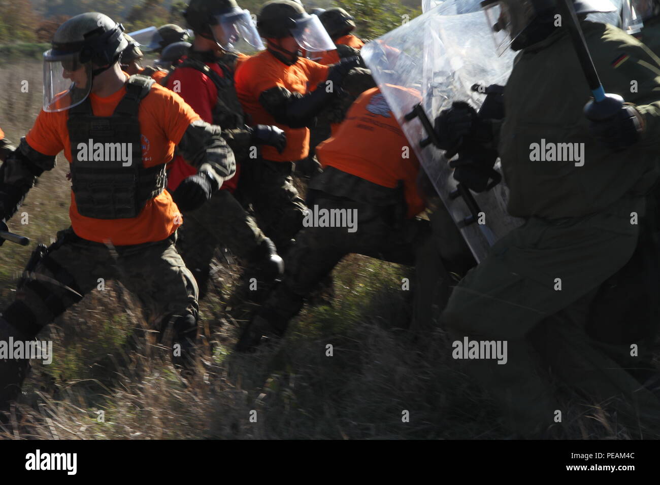 Polish army soldiers assigned to the Multinational Battle Group-East’s ...