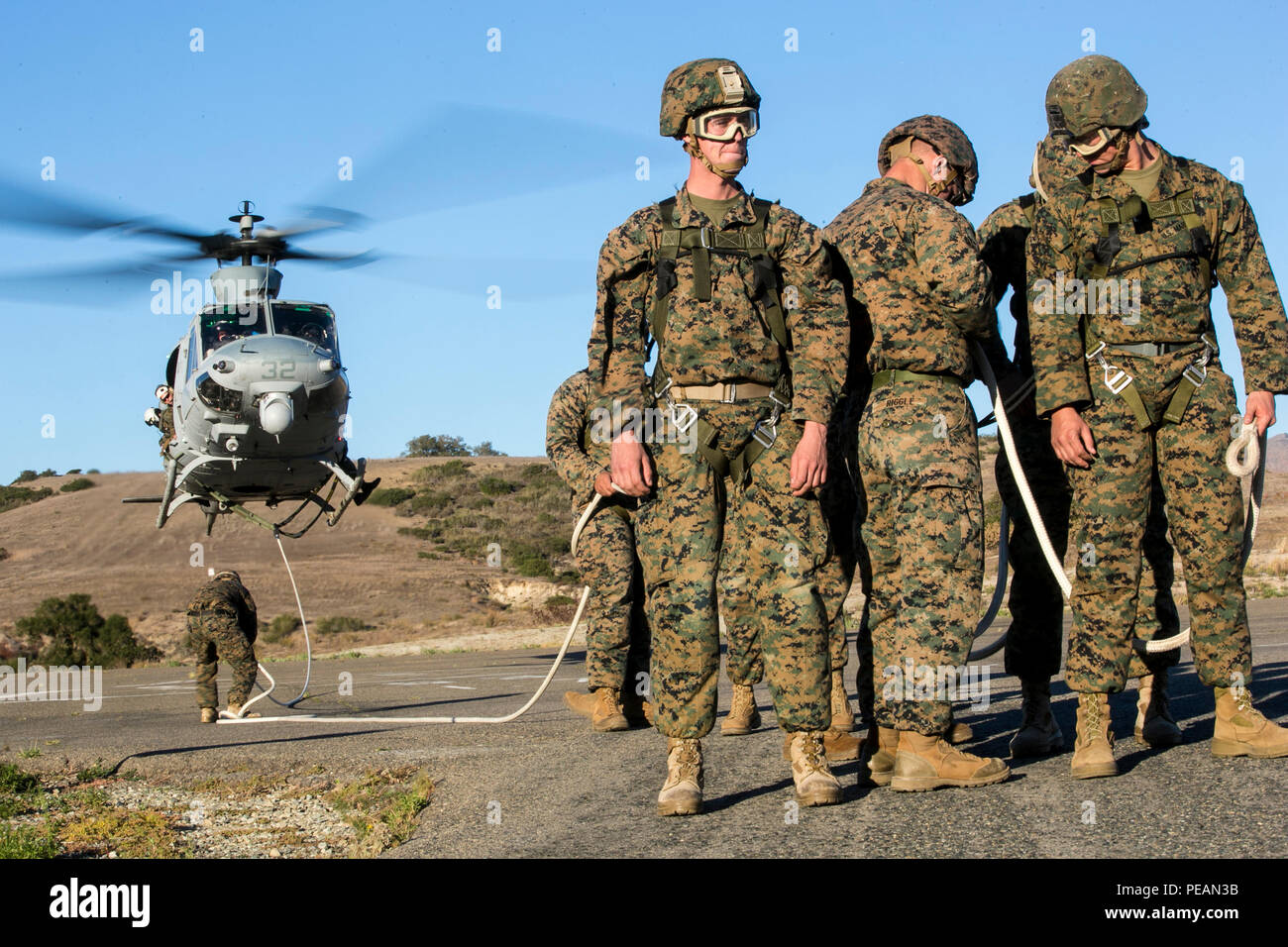 U.S. Marines with Golf Co., Battalion Landing Team 2/1, 13th Marine ...