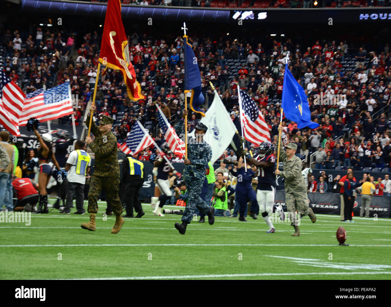 151122-N-VN372-001 HOUSTON - Quartermaster 1st Class Sarah Duffy and ...