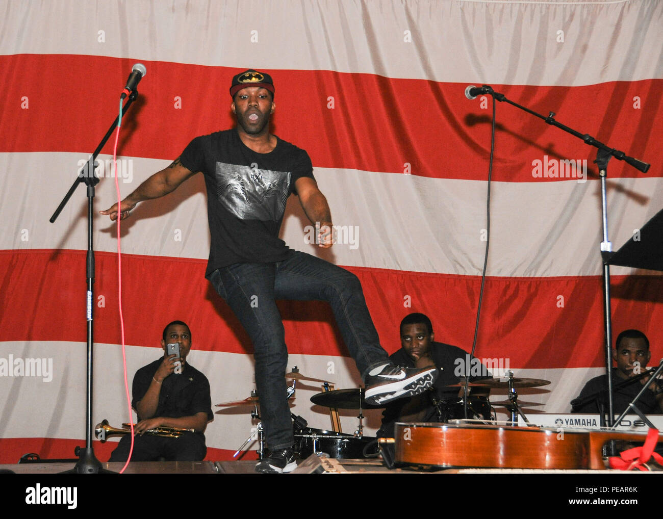 151119-N-NV908-162 PACIFIC OCEAN (Nov. 19, 2015) – Logistics Specialist ...