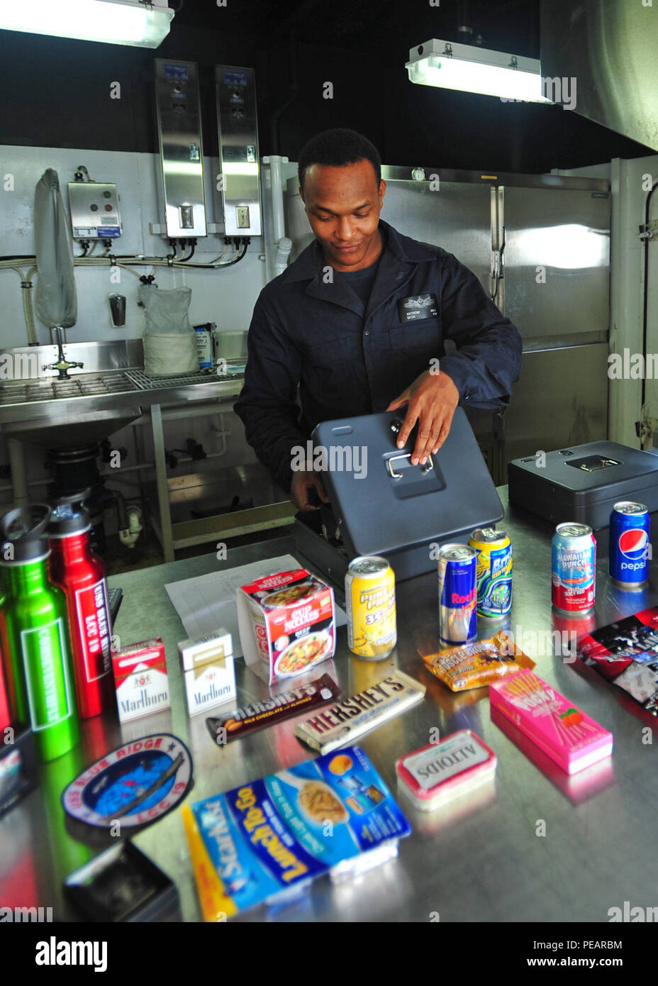 151112-N-XF387-012 YOKOSUKA, Japan (Nov. 12, 2015) - Ship's Serviceman ...