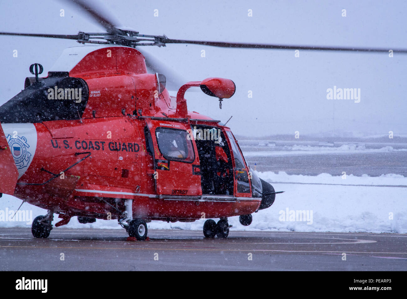 U s coast guard air station detroit hi-res stock photography and images ...