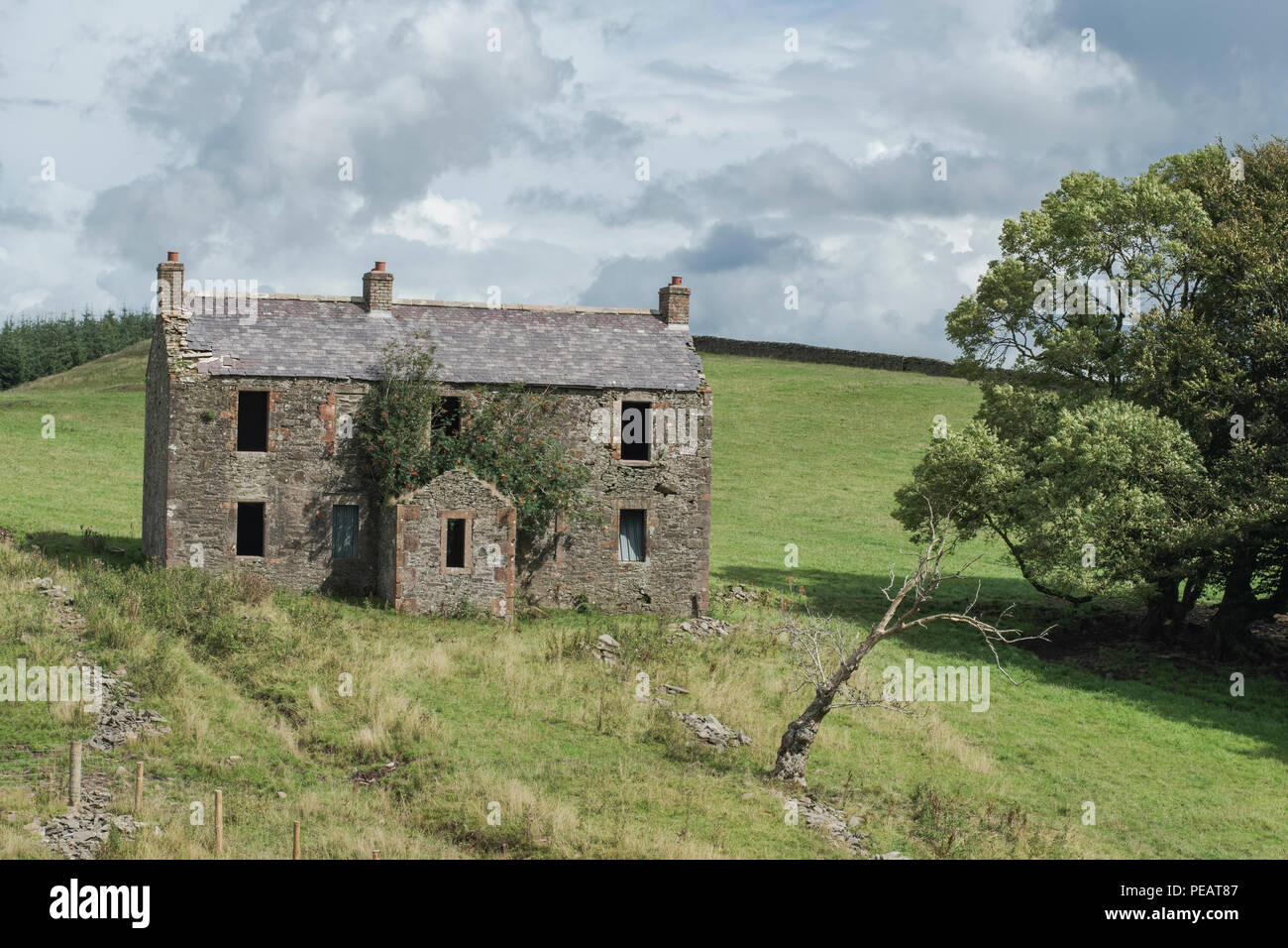 Abandoned farmhouse by the Annandale Way, Dumfries and Galloway ...