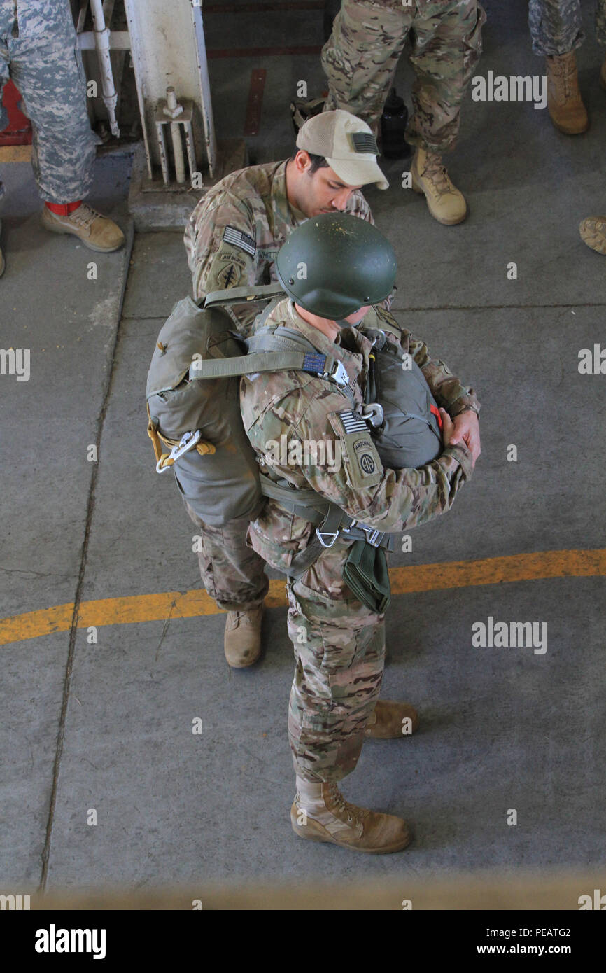 U.S. Army Sgt. Whittington, a rigger with 112th Signal Battalion, 528th ...