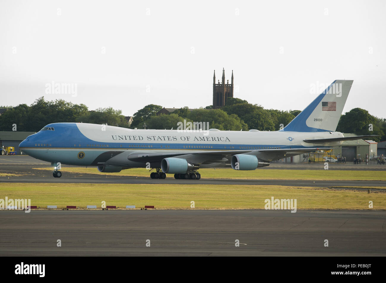 Melania trump donald trump airplane hi-res stock photography and images ...