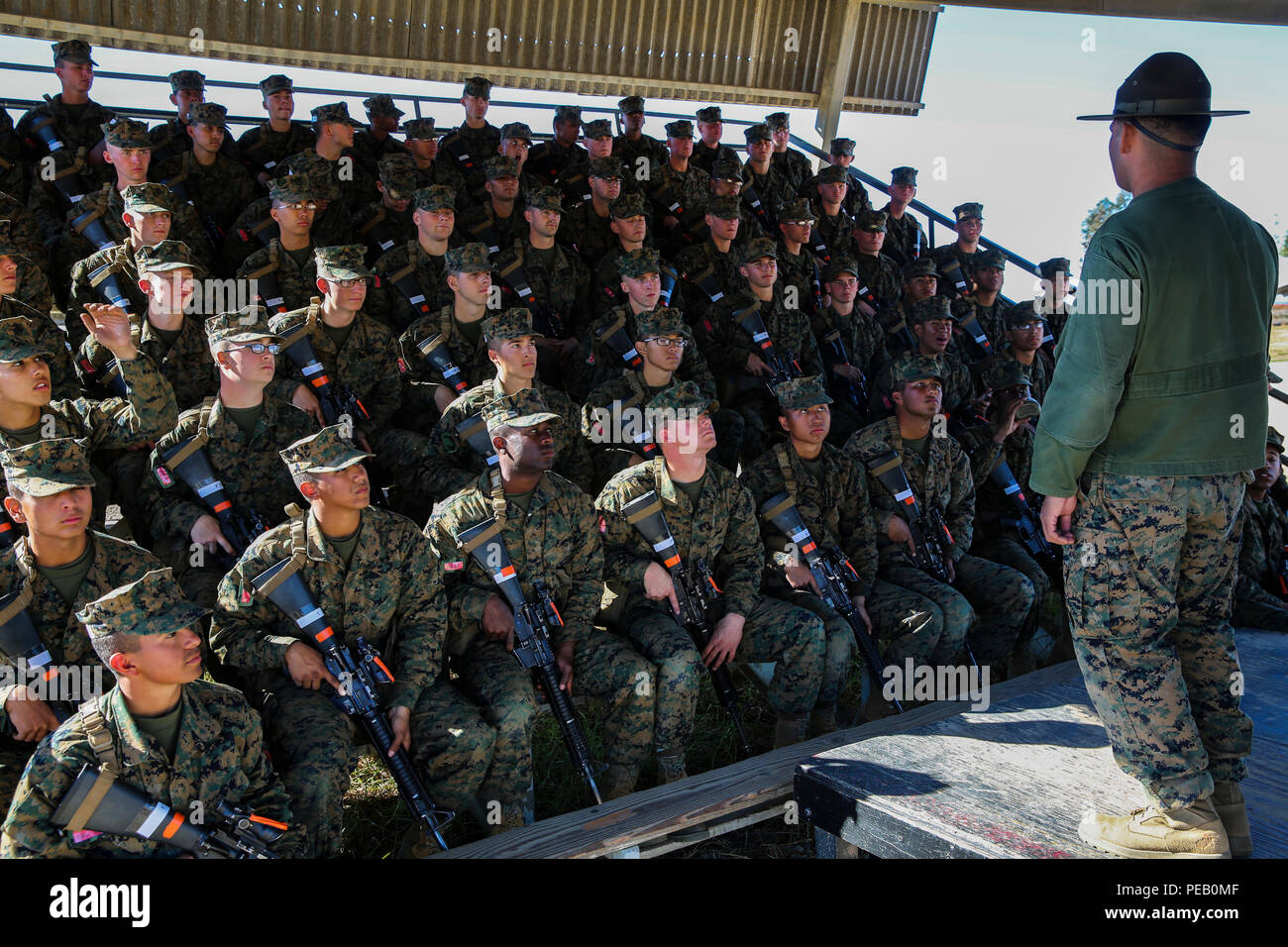 Recruits of Alpha Company, 1st Recruit Training Battalion, learn about ...