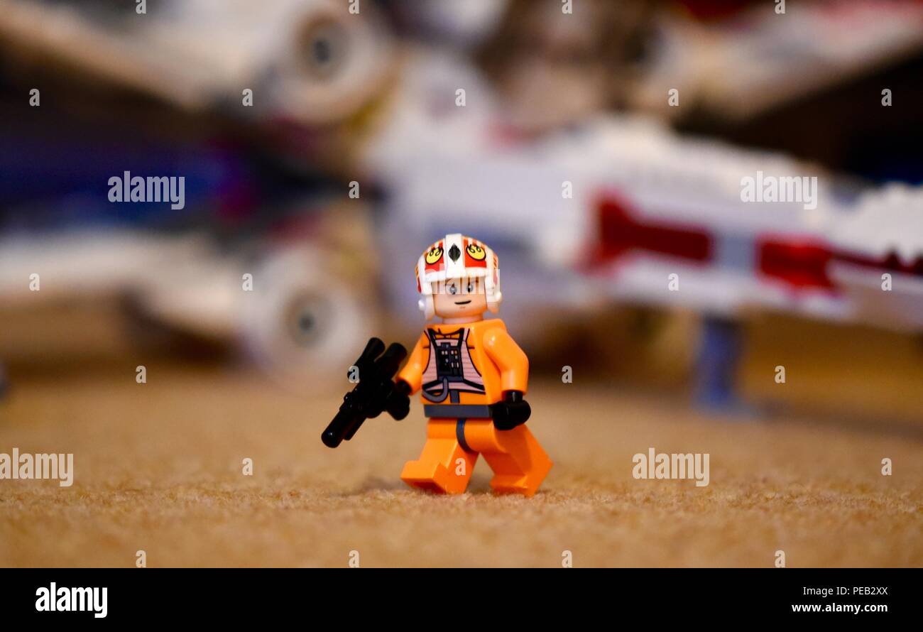 Star Wars X-Wing fighter, Lego pilot luke skywalker Stock Photo - Alamy