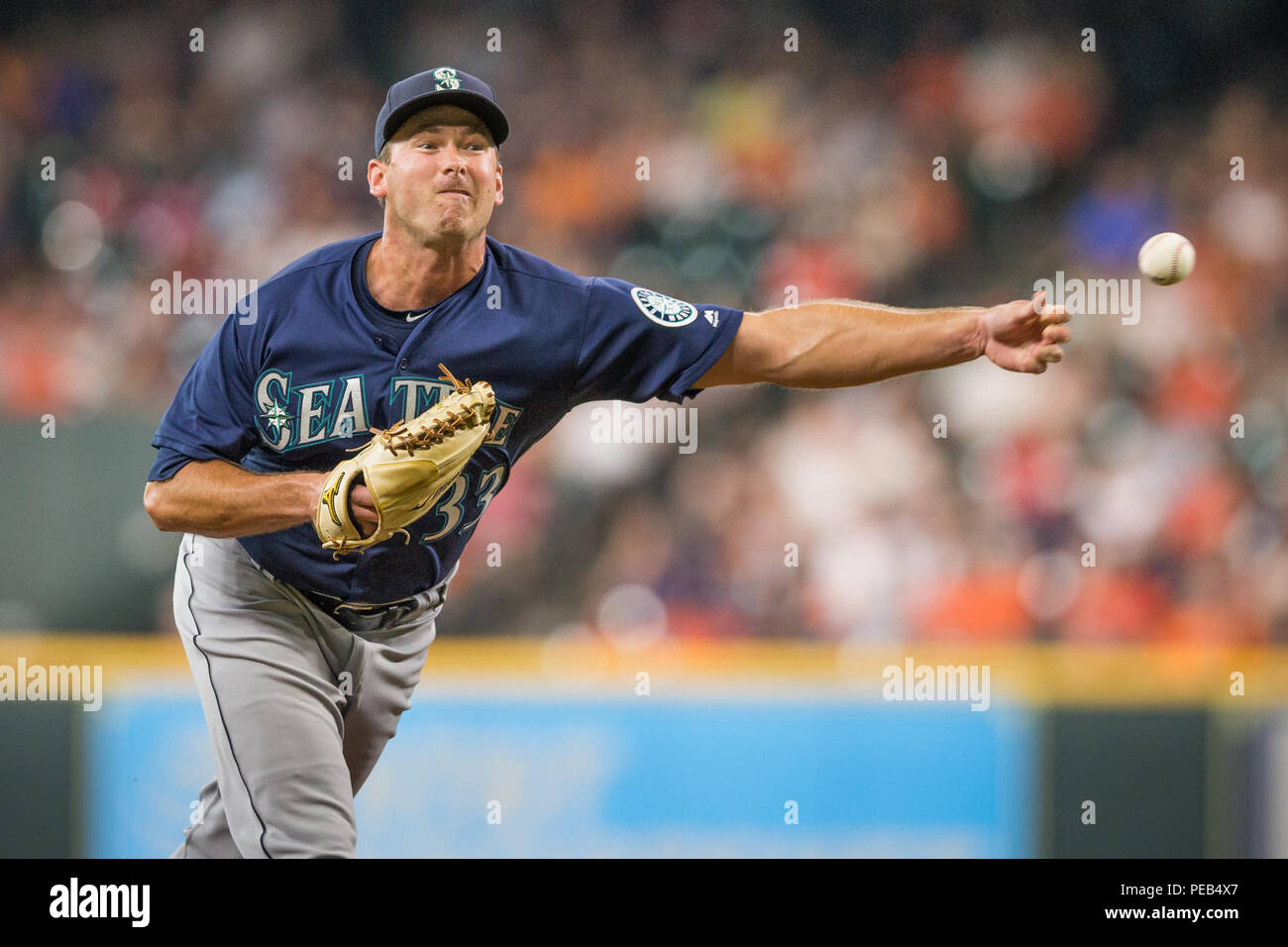 August 12, 2018: Seattle Mariners relief pitcher Zach Duke (33) works ...