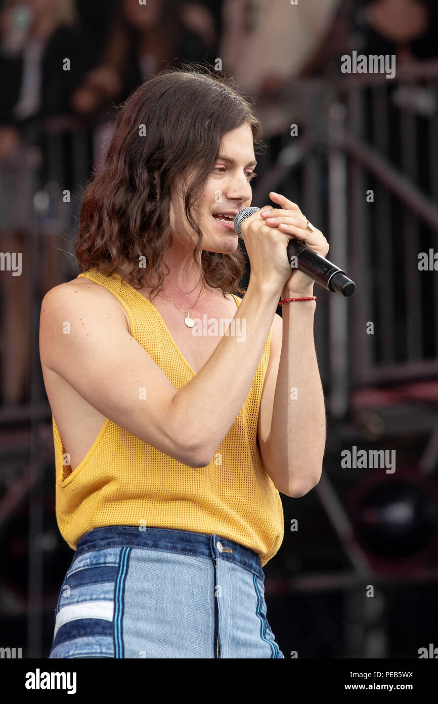 Garrett borns hi-res stock photography and images - Alamy