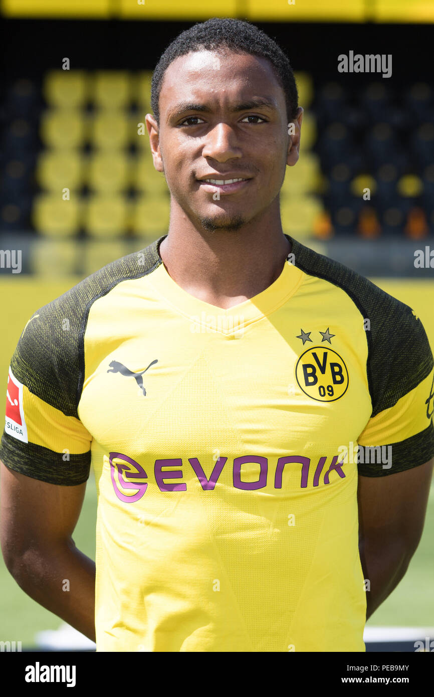 Dortmund, Deutschland. 10th Aug, 2018. Abdou DIALO (DO), half figure ...