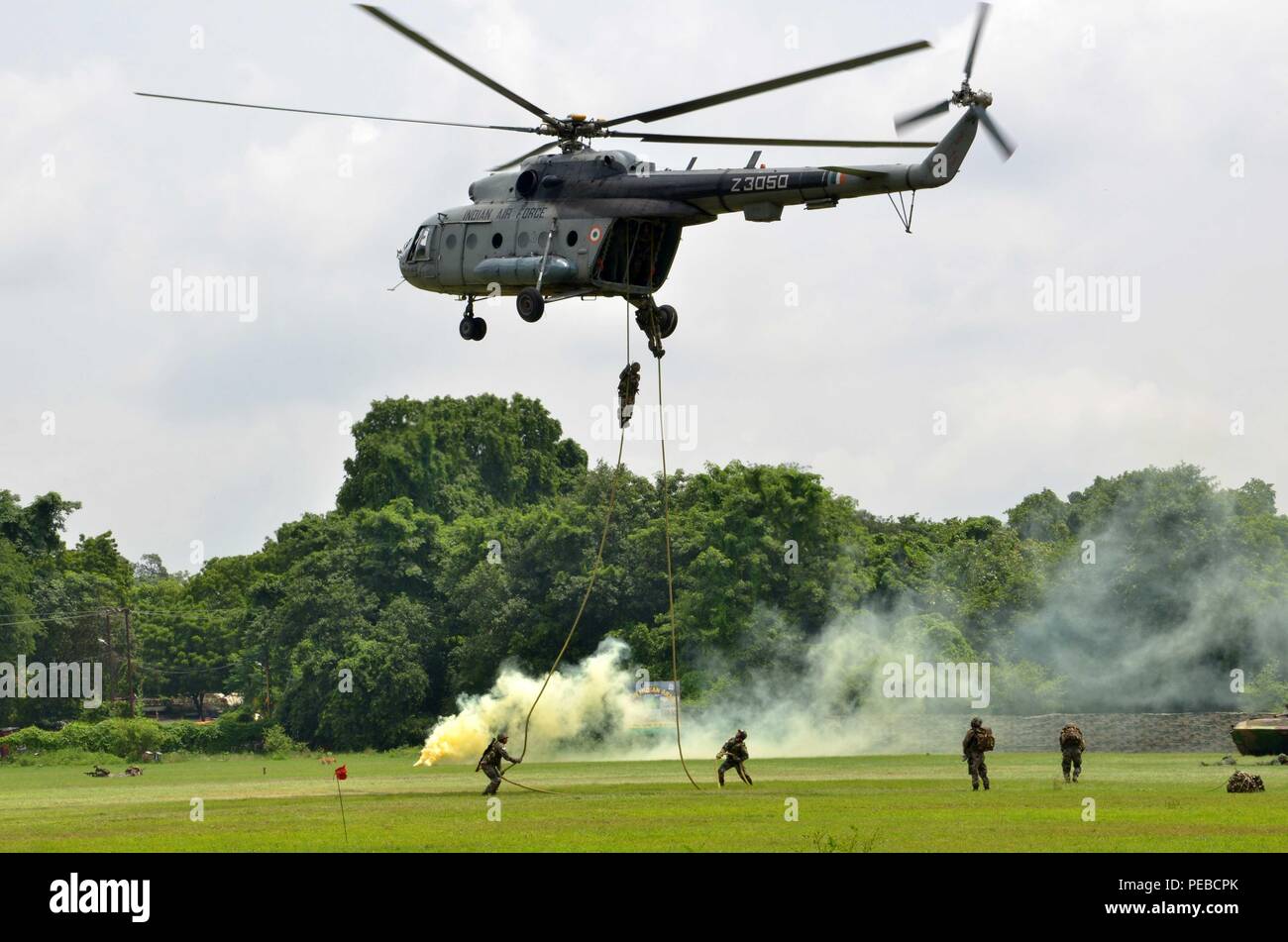 Indian army jawan hi-res stock photography and images - Alamy