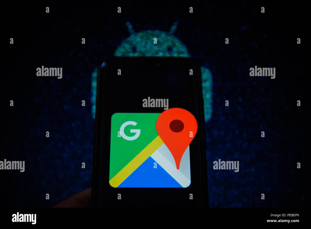 Google maps logo hi-res stock photography and images - Alamy