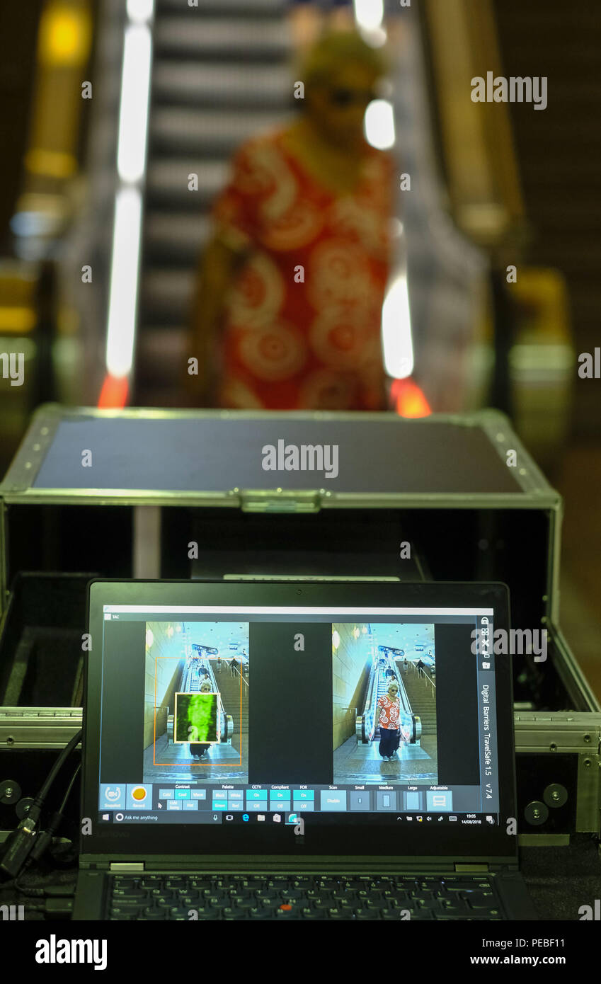 Los angeles county metropolitan transportation authority hi-res stock photography and images - Alamy