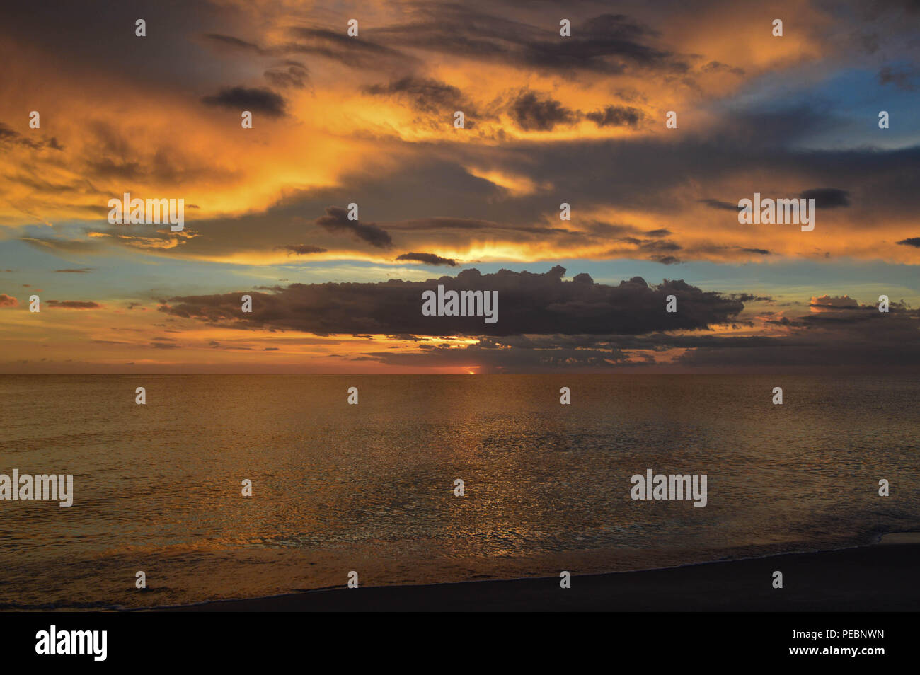 Coastal Summer Beachscape Seascape Scenic Reflections Tropical Island ...