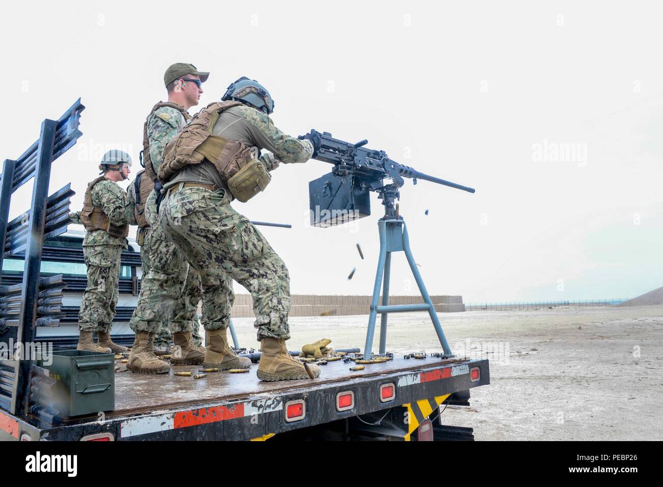 151124-N-JC374-234 5TH FLEET AREA OF OPERATIONS (Nov.24, 2015) Sailors ...