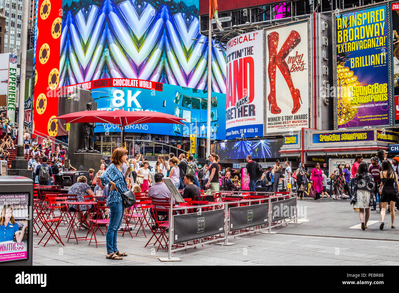 New york city ads billboard billboards advertising hi-res stock ...