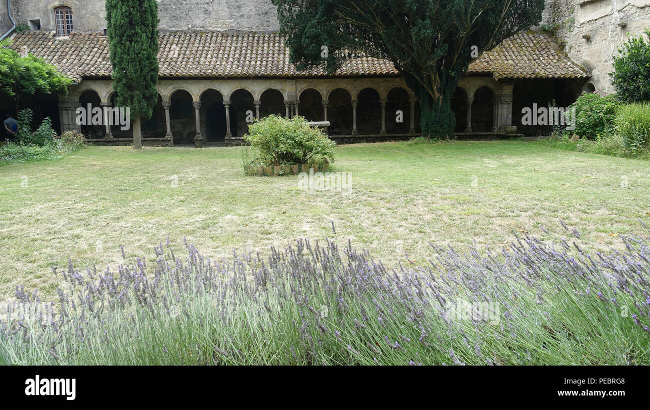 Abbaye Sainte-Marie de Villelongue, Saint-Martin-le-Vieil, Southern ...