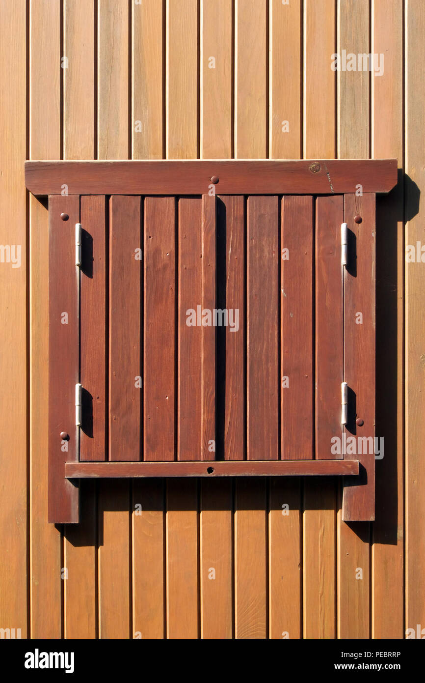 Detailed hinge hi-res stock photography and images - Alamy