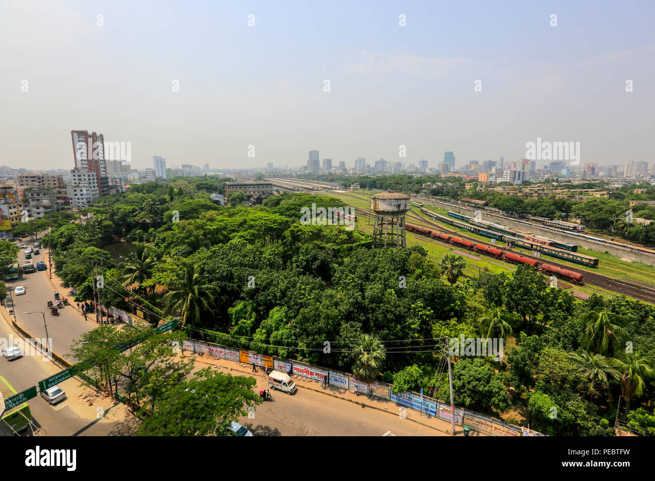 Dhaka bangladesh train hi-res stock photography and images - Alamy