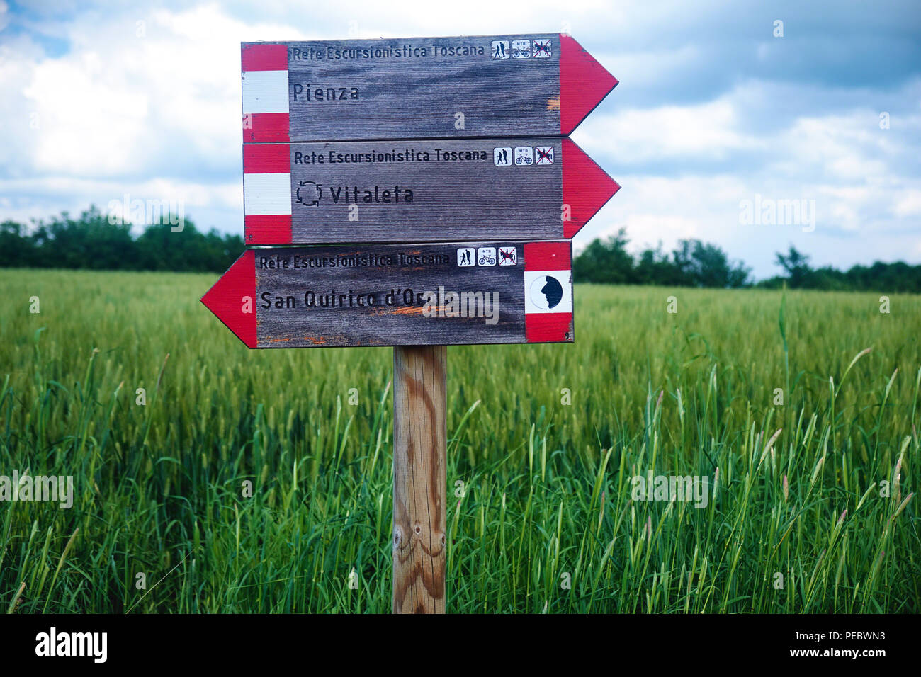 Tuscany road signs hi-res stock photography and images - Alamy
