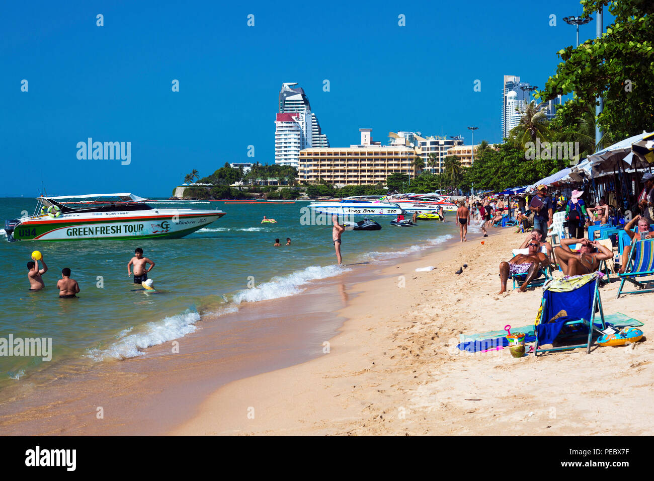 Pattaya tourist beach hi-res stock photography and images - Alamy