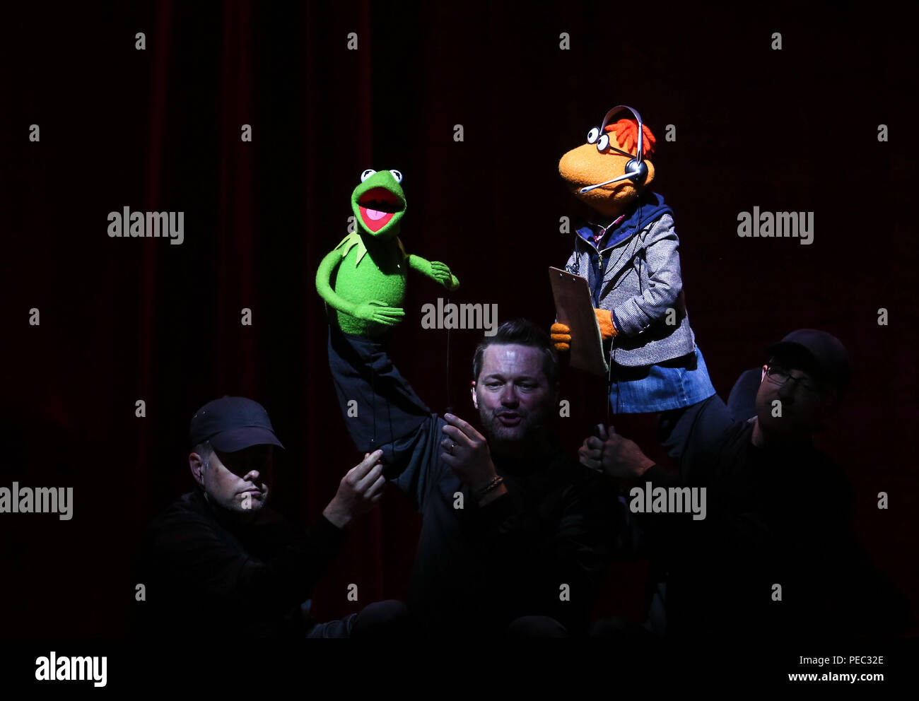 The muppets take the o2 hi-res stock photography and images - Alamy