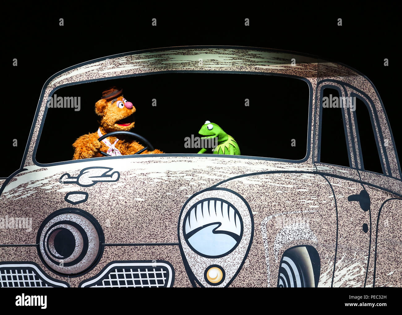 The muppets take the o2 hi-res stock photography and images - Alamy