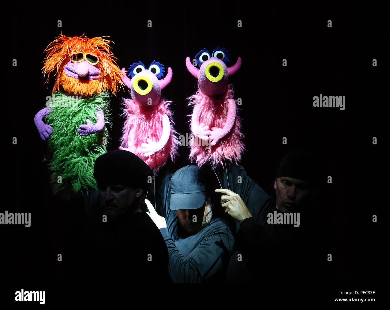 Mahna mahna hi-res stock photography and images - Alamy