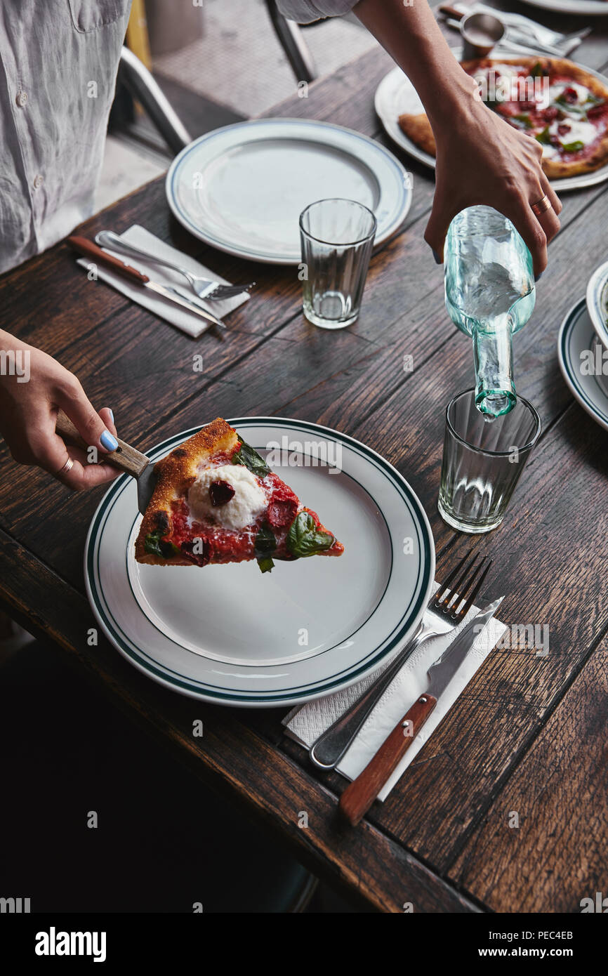Pizza serving server table hi-res stock photography and images - Alamy