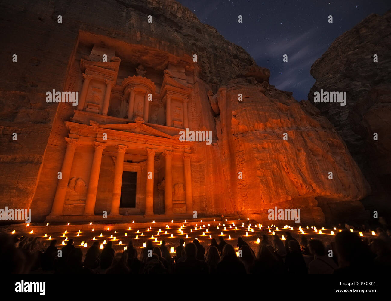 Petra jordan treasury night hi-res stock photography and images - Alamy