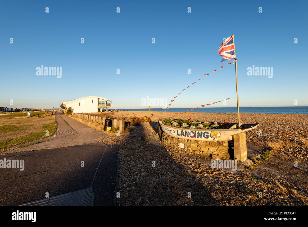 Lancing Beach Sussex High Resolution Stock Photography and Images - Alamy