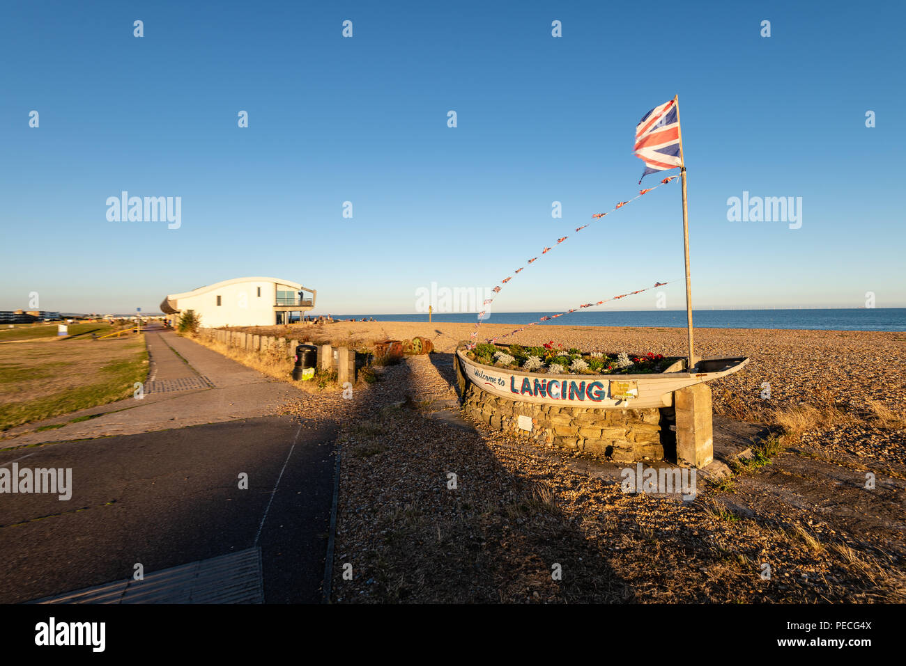 Lancing sussex hi-res stock photography and images - Alamy