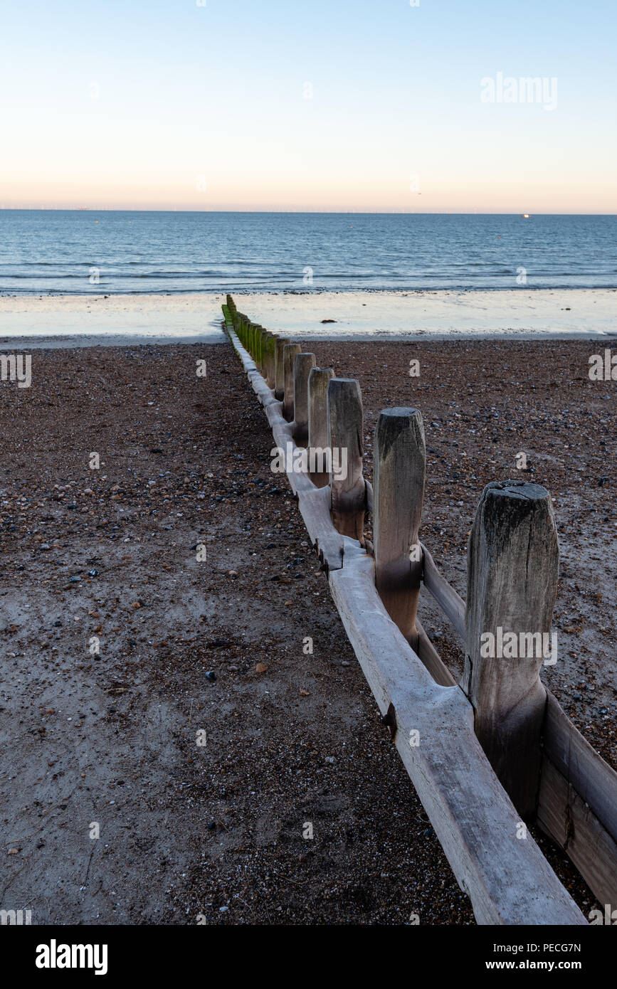 Lancing beach low tide hi-res stock photography and images - Alamy