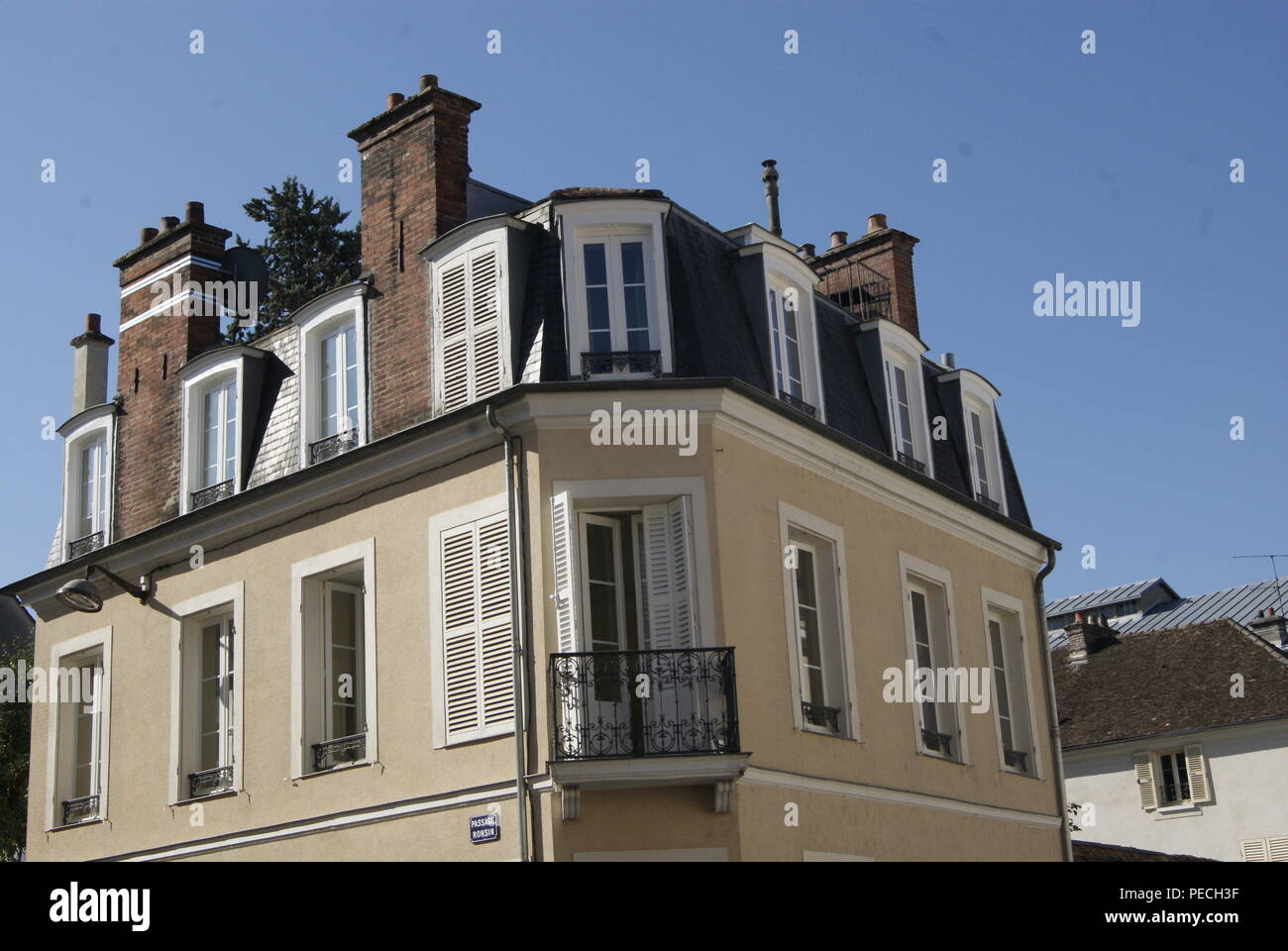 BÂTIMENT DE FRANCE Stock Photo - Alamy