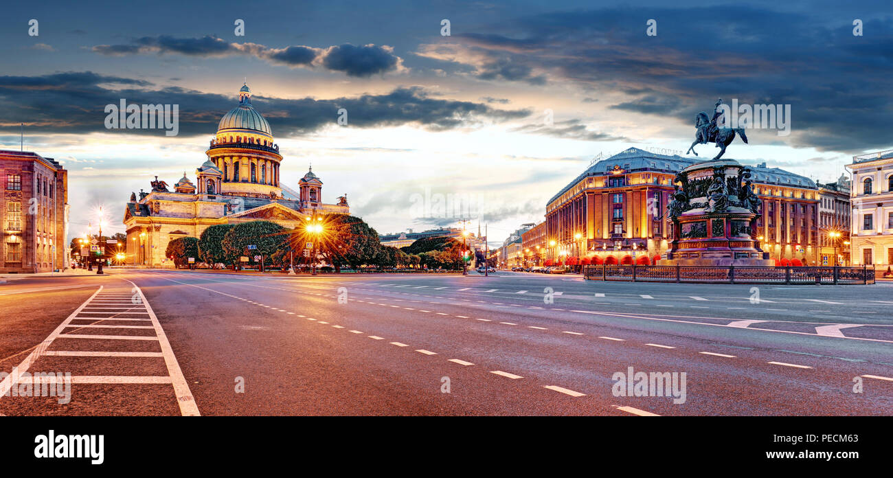 Saint petersburg skyline hi-res stock photography and images - Alamy