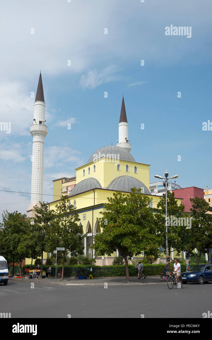 Mosque shkoder hi-res stock photography and images - Alamy