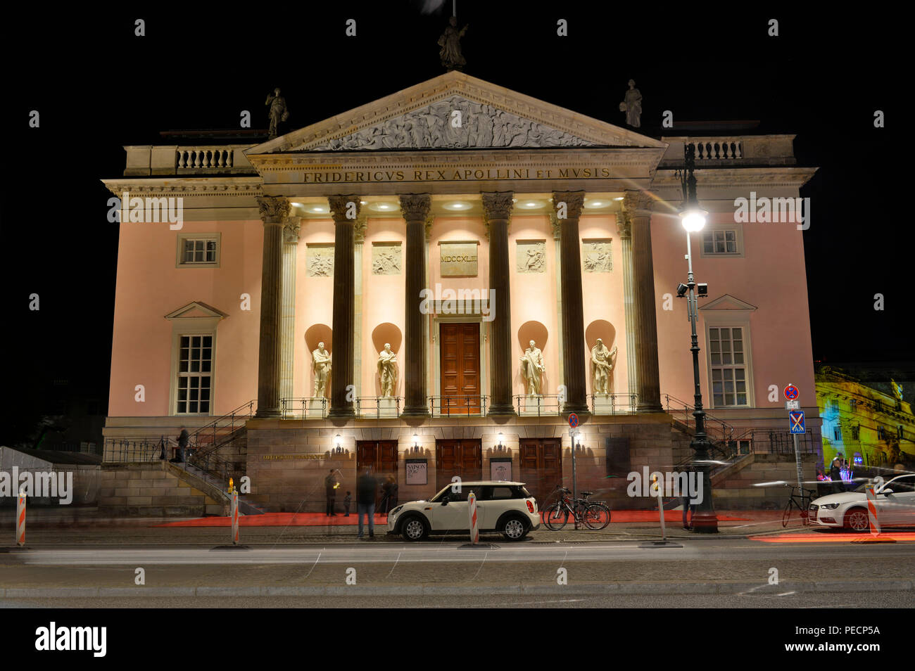 Staatsoper unter den linden hi-res stock photography and images - Alamy