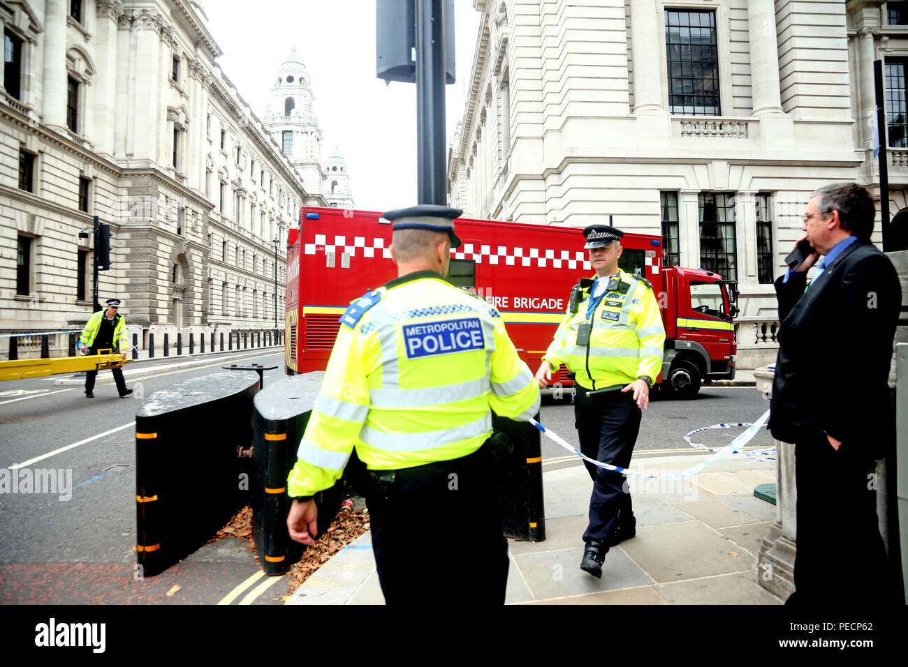 Westminster bridge security barriers hi-res stock photography and ...