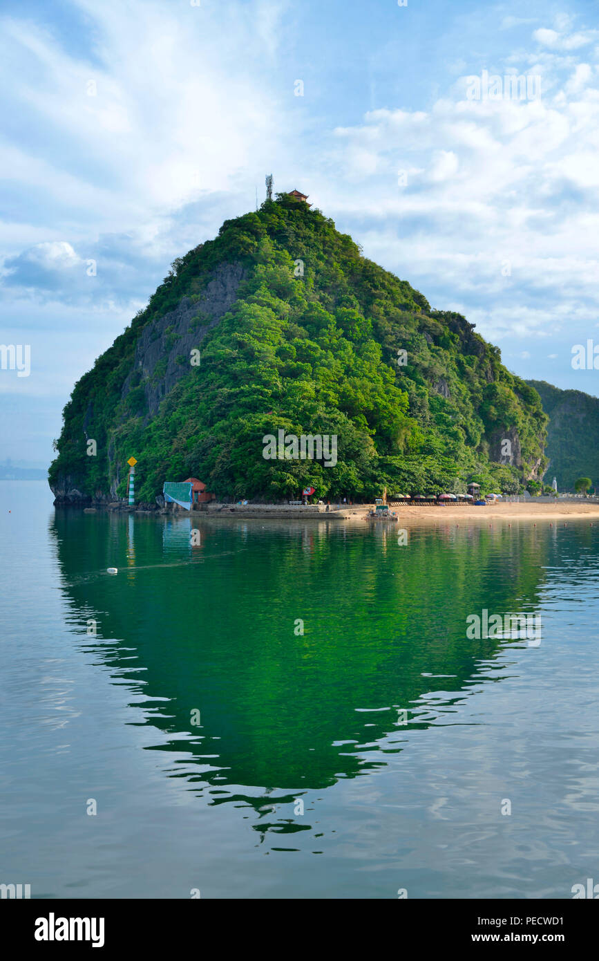 Titop beach hi-res stock photography and images - Alamy