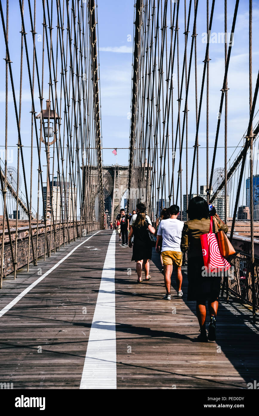 Bridge in manhattan hi-res stock photography and images - Alamy