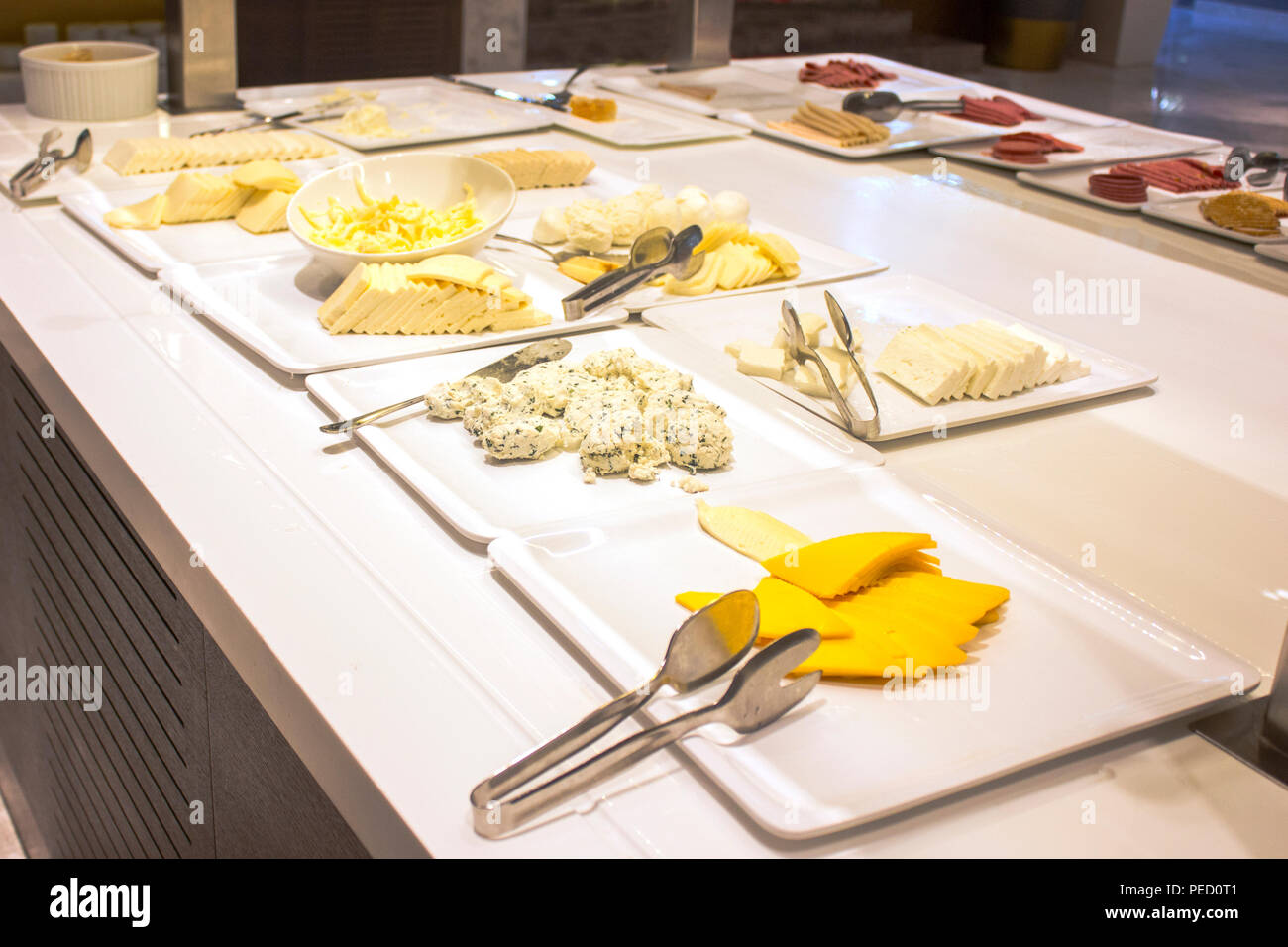 Open bar buffet hi-res stock photography and images - Alamy