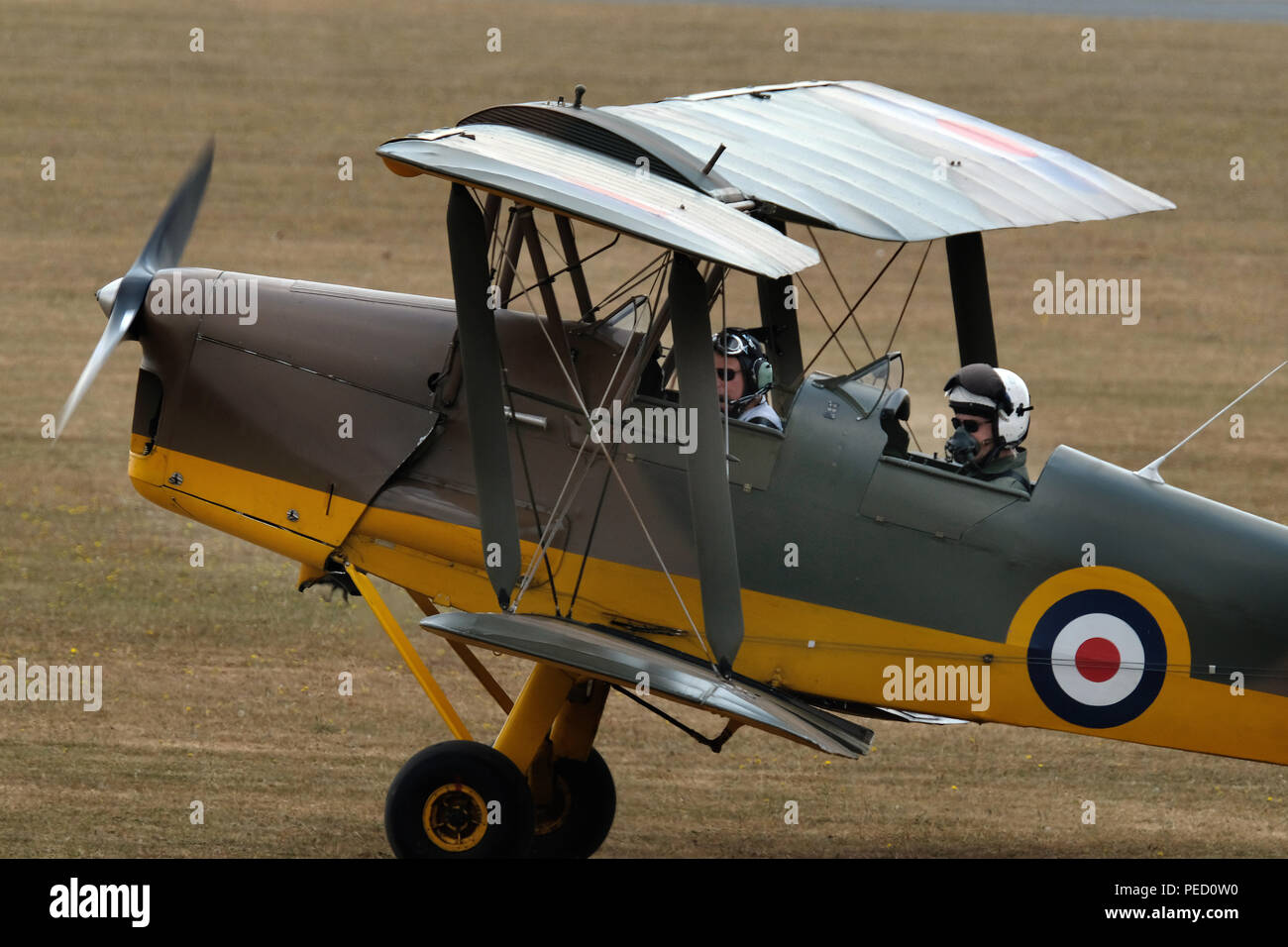 The de Havilland DH.82 Tiger Moth is a 1930s biplane designed by ...