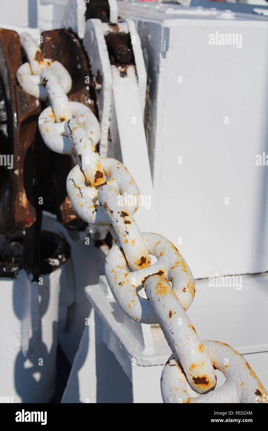 Ship anchor chain hi-res stock photography and images - Alamy