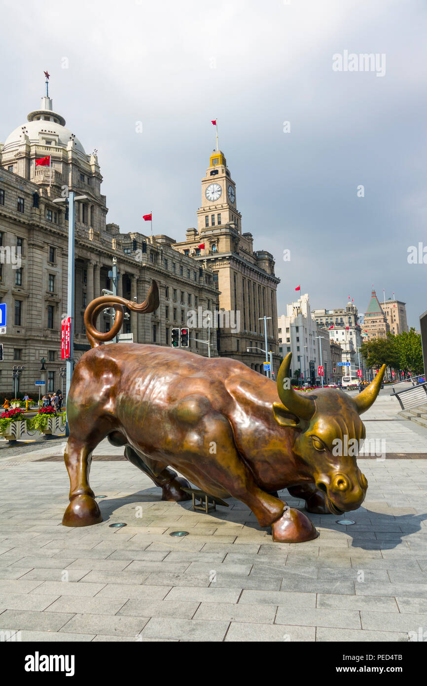 Shanghai Bull Bund Financial district Bull or the Bund Bull artist ...