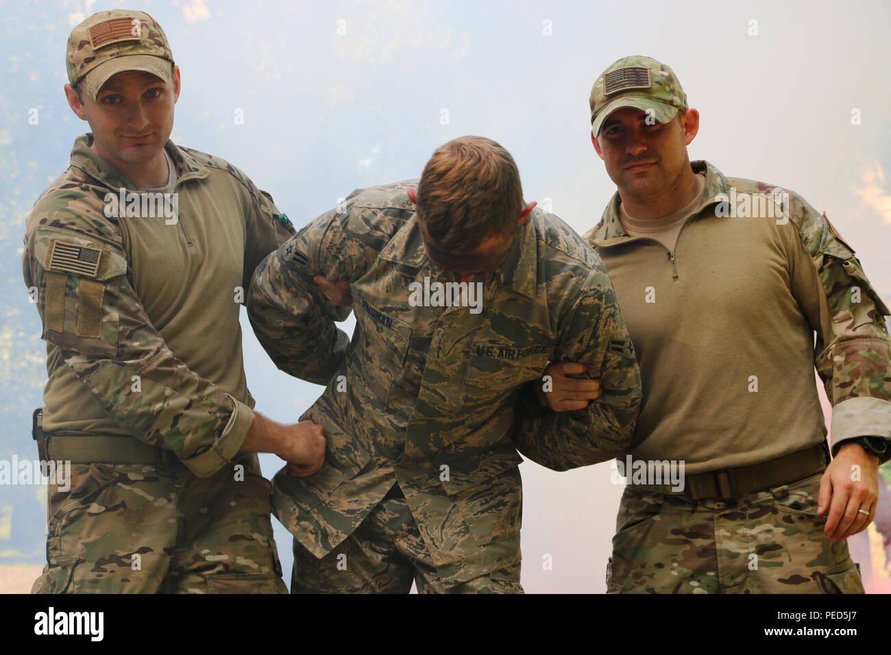 Tech. Sgt. Joshua Cline, Tactical Air Partrol Party (TACP), and 2nd Lt ...